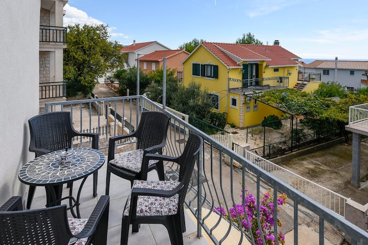 Appartement Vida With Garden (11037-a2) - Korčula