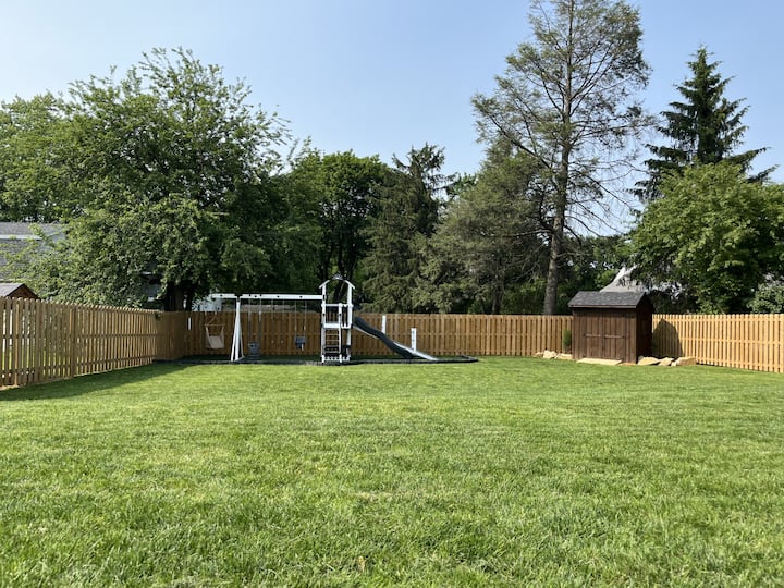 Hot Tub* Swing Set *5min To Lancaster City & Shops - Lancaster, PA