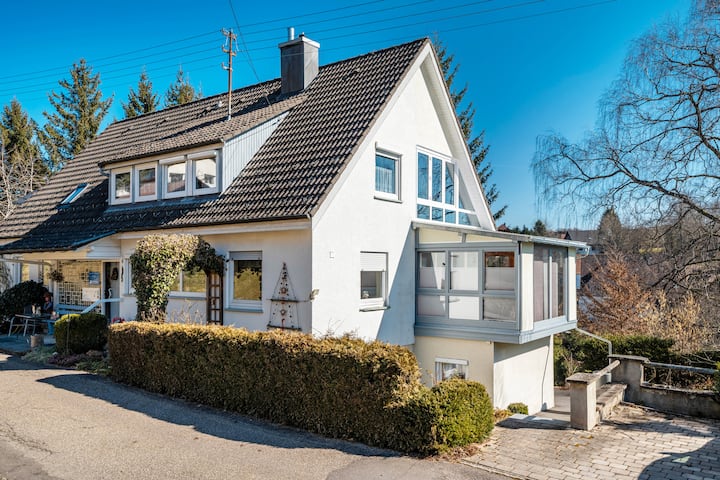 Rosen-ferienwohnung - Freudenstadt