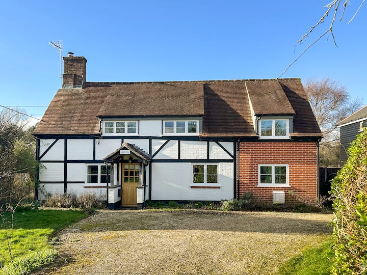 Poona Cottage - New Forest District