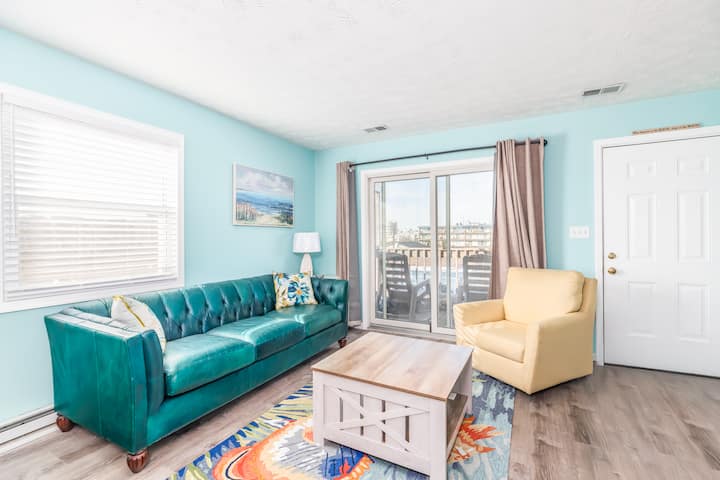 Beach Block, Seniors Welcome By Karsons Keys! - Ocean City, MD