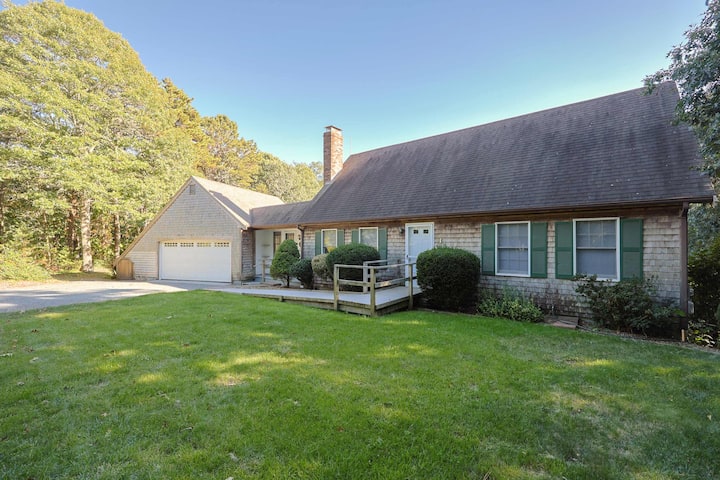 Stay On The Cape Vacation Rentals, Cape Cod Getawa - Wellfleet, MA