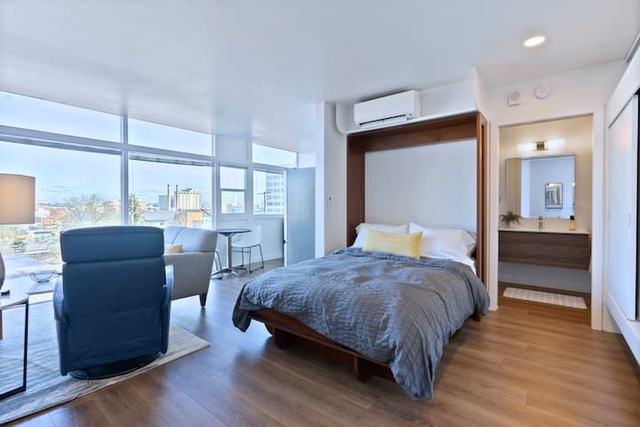 Historic Modern Apartment! Park Free W/ Dt Views! - Spokane, WA