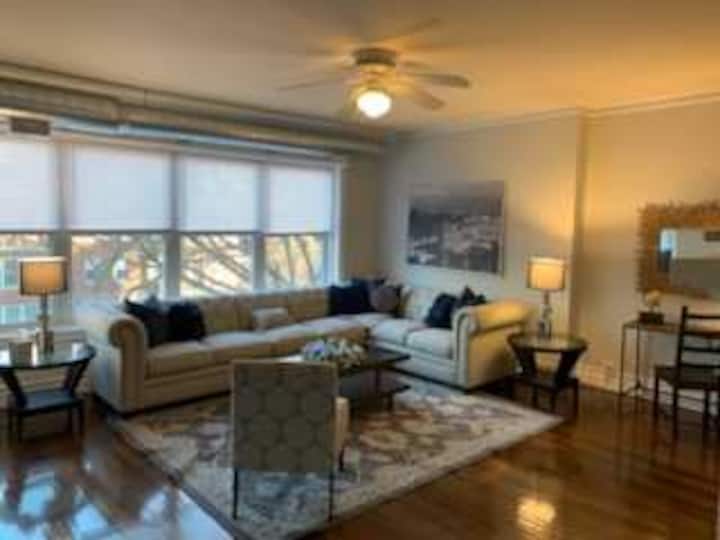 Chi Winthrop - Evanston, IL