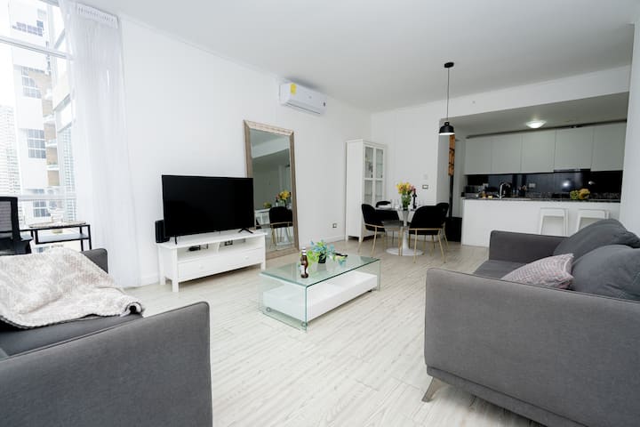 Apt 2 Bedroom Free Parking  & Pool - Panama