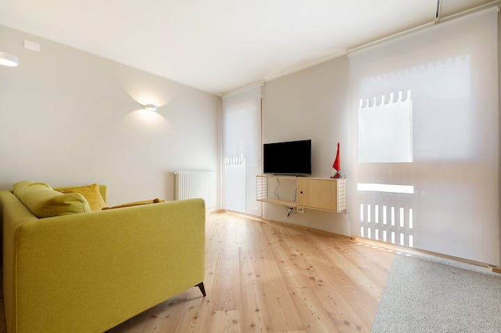 Yellow Apartment - Pinzolo
