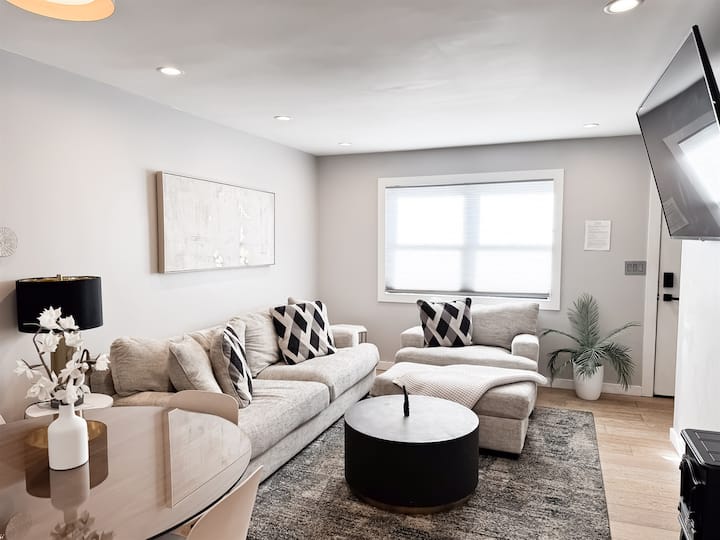 2 Bedroom Townhome 2 Blks To Vb Boardwalk - Virginia Beach