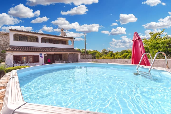 Charmante Maison Avec Piscine à Barbariga - Peroj