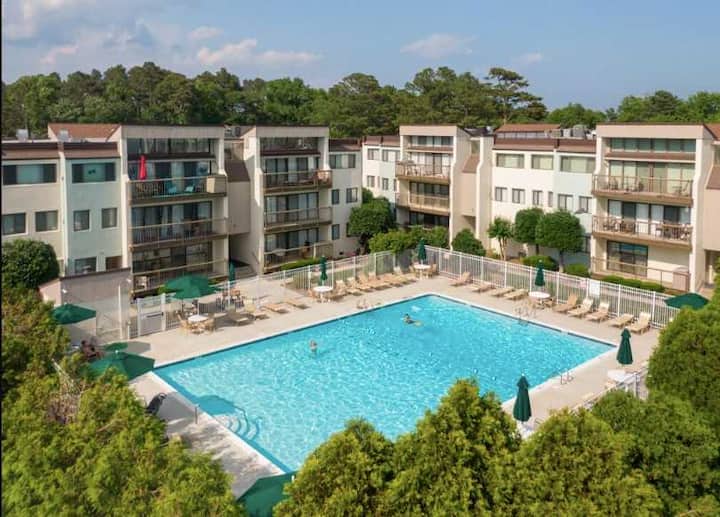 Condo W/ Pool In North Ocean City - Fenwick Island, DE