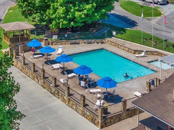 2br Cottage Escape In Pigeon Forge - Pigeon Forge, TN