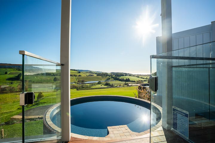 Willow Scape | Luxury Coastal Vineyard Villa - Seven Mile Beach, New South Wales