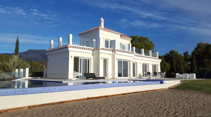 Villa With 2 Pools And Jacuzzi - Almuñécar