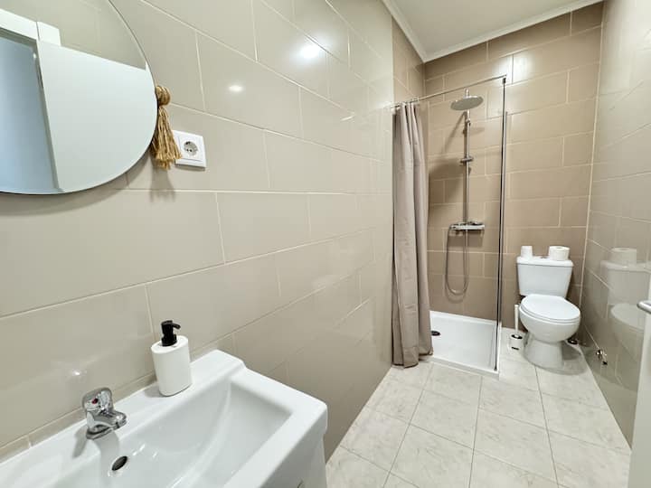 Suite Privada Com Patio · Suite Xl Plus Patio (T1) - Almada
