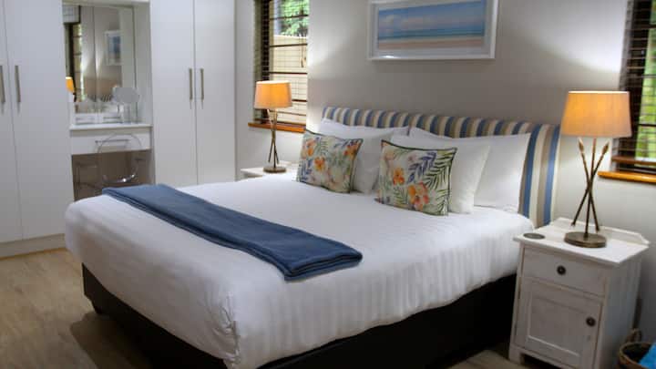 Milkwood Tranquil Beach Cottage, Euphoric Leisure - 움랑가