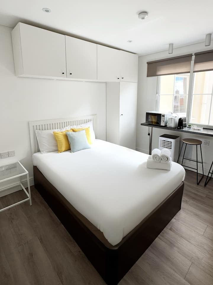 Central Studio Grand Central House - Gibraltar