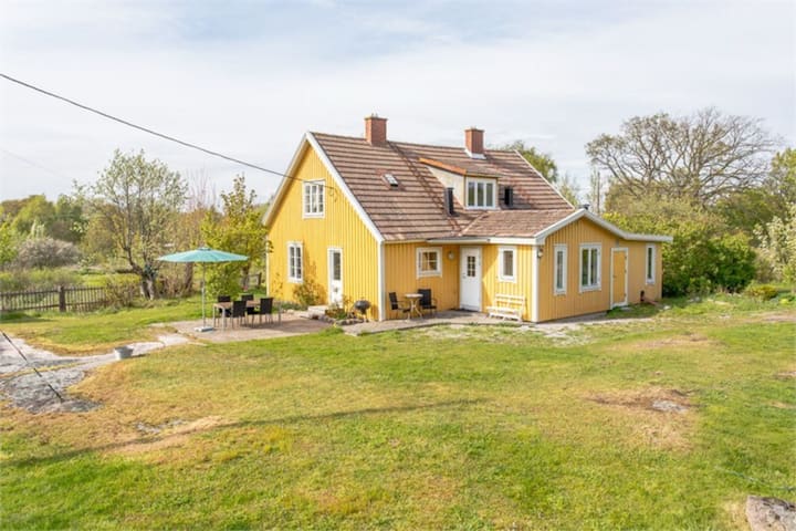 Welcome To This Fantastic Summer House Located On - Karlskrona