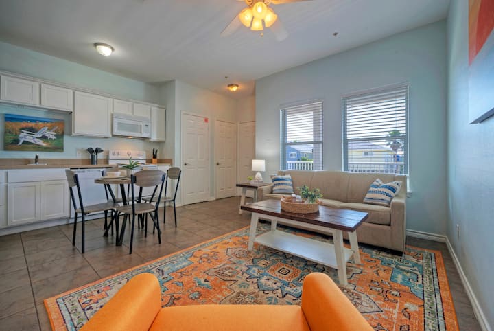 4 Costa Bahia Condos: 205 - 208 (Sleeps 20 + Pool) - Corpus Christi, TX