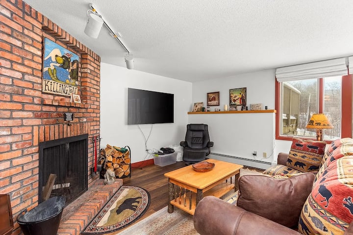 G-suite View Condo W/hot Tub, Pool - Killington, VT