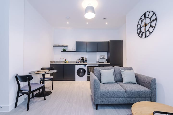 Cozy 1br Apartment In Central Warrington - Warrington