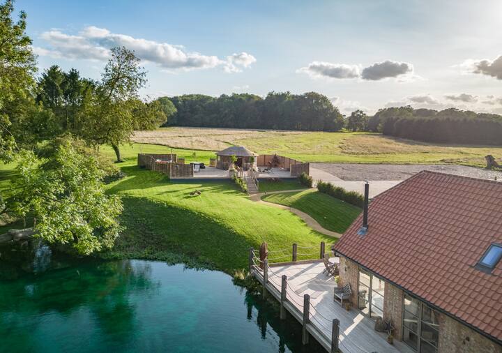 The Pond Barn - Newmarket, UK