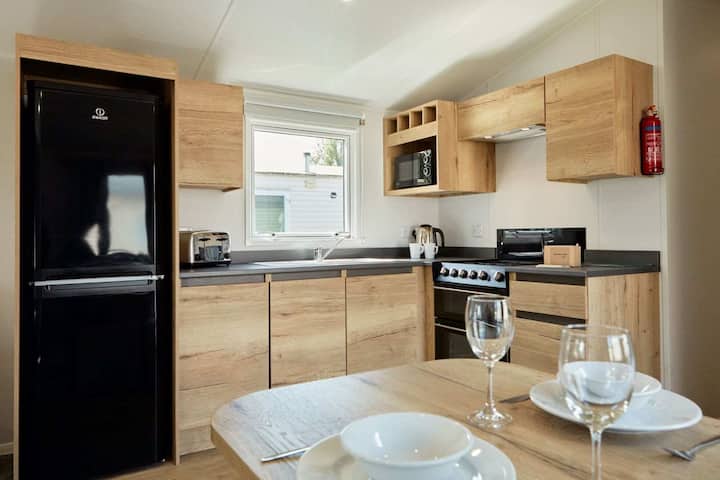 Billing Aquadrome Silver 2 Bed Caravan Mp102 - Northampton, UK