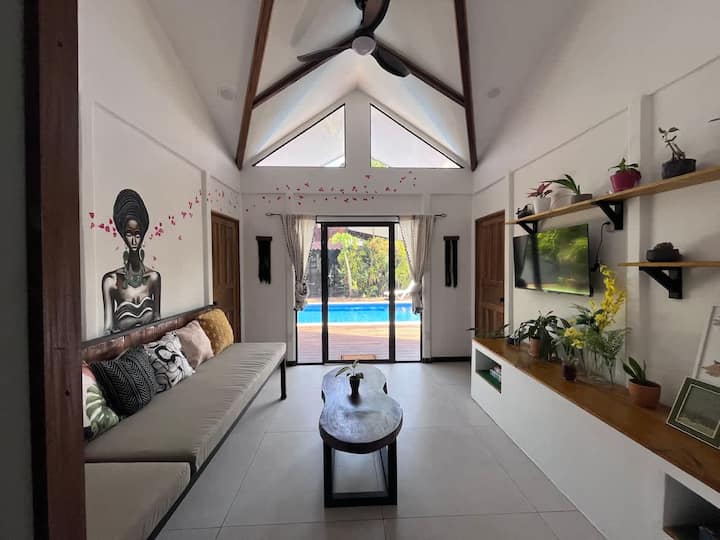 Welcome To Casa De Flores -