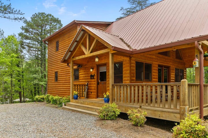 Chalet, Fire Pit, Spa, Dog Friendly, Ample Parking - Murphy, NC