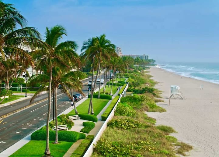 Boutique Condo W/beach Gear & Walk To Worth Ave - Palm Beach, FL