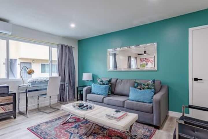 Relax & Recharge In A Cozy 2br - アルハンブラ, CA