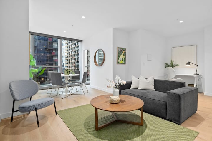 Wonderful Westside Place - Kensington