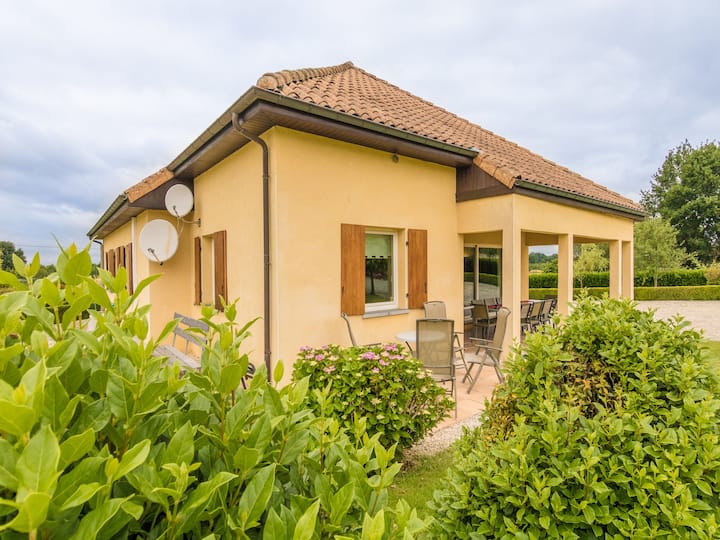 Agréable Maison De Vacances Avec Piscine Privée - Bergerac