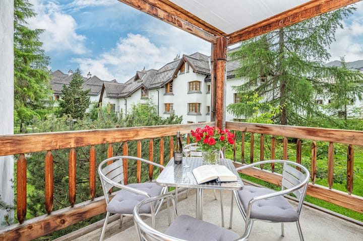 Stylish Apartment With Hotel Spa - Lenzerheide