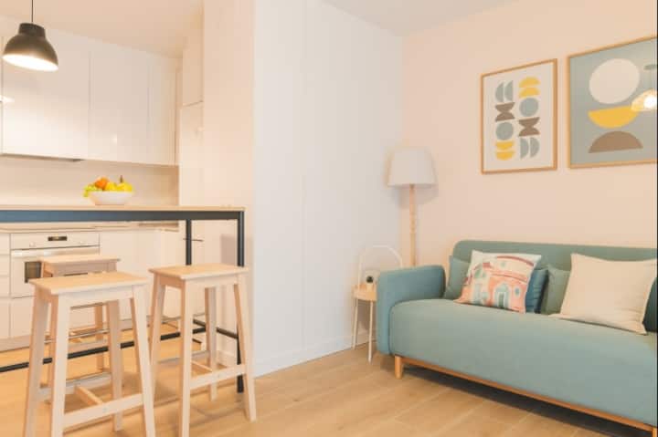 Tokïak A By Clabao - Pamplona