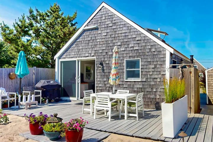 2br Cottage On The Beach With Ac, Patio, & Grill - Truro, MA