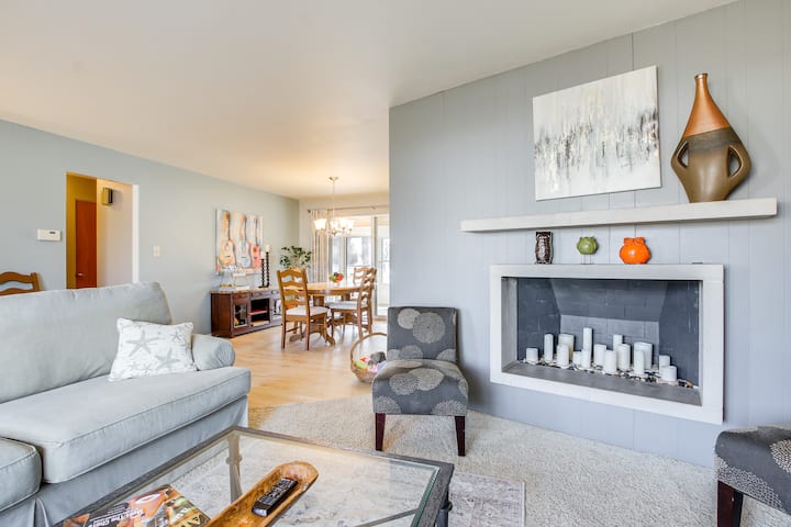 Walk To Lake: Family Getaway W/ Yard In Menasha! - アップルトン, WI