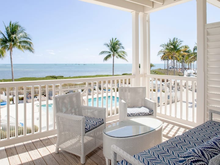 Marathon Oceanfront Suite | Balcony + 2 Luxe Baths - 마라톤