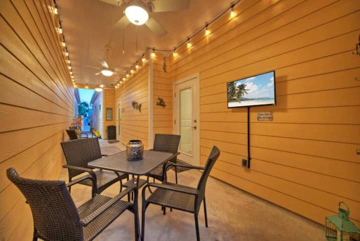 Sparkle Fish~winter Texans Welcome!~dog Friendly - Port Aransas, TX