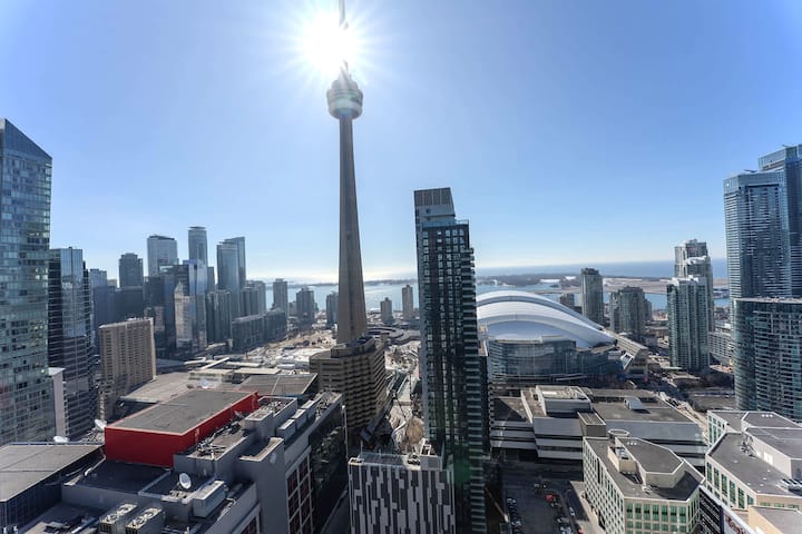 Luxury Suite In The Sky - Downtown + Lake Views! - Toronto