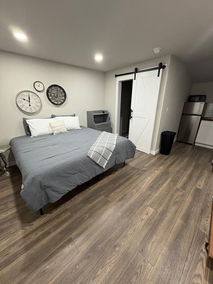 The Bartlett Nest - Holland, TX