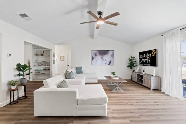 Tolkien's Tranquil Retreat | Team Joseph Ellen - closed, Jacksonville