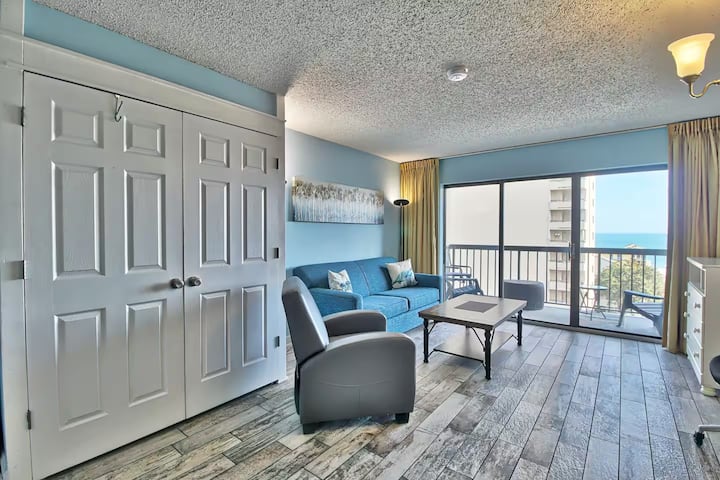 Summer Breeze Ocean Views 1 Bedroom  Sleeps 6 - Myrtle Beach