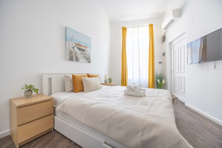 Exclusive & Central Walking St. Bella Apartment - Budapest