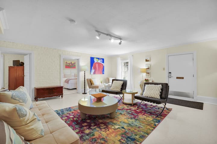 Hip Pad In Heart Of Savannah W/ Parking - Savannah, GA