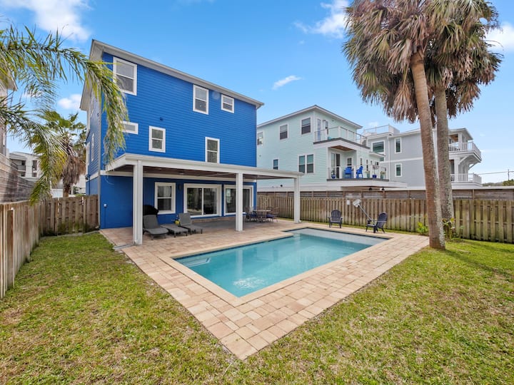 A Wave From It All - 4 Bedroom Pool Home - St. Augustine Beach, FL