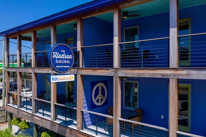 Spacious 4-bedroom Apartment Perfect For Families - Folly Beach, SC