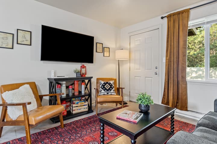 Family Friendly Apt Near Glacier With Pickleball - Columbia Falls, MT