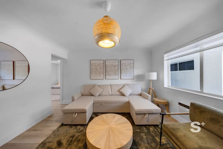 Chic 1-bd Apt In Miami | Gym, Bbq, Free Parking - North Miami, FL