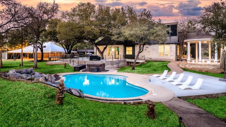 Serenita Estate: 10 Acres | Pool | Large Events - Austin, TX