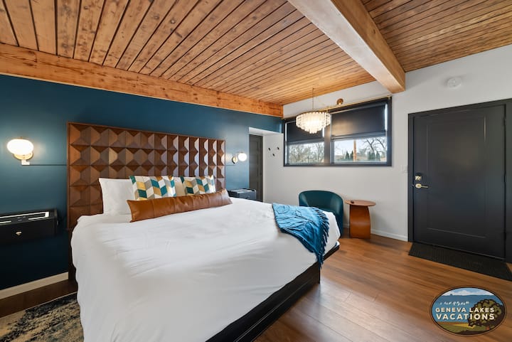 The Eastpoint Suite 4|walk To Lake| - Lake Geneva, WI