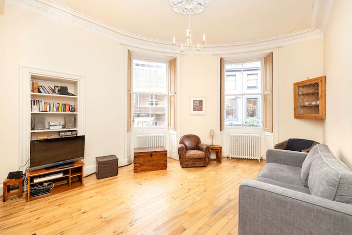 Charming Flat Near St Giles - Edinburgh